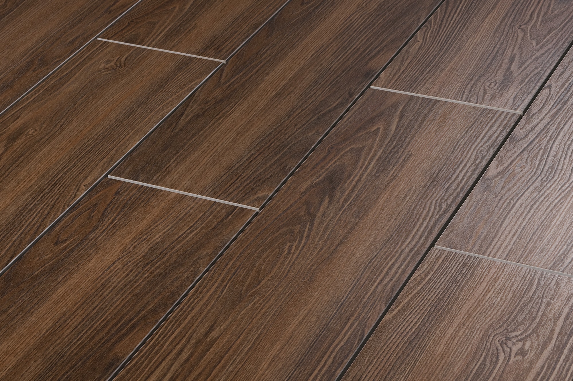 Salerno Porcelain Tile Hampton Wood Series Chestnut 6 x24 Salerno Porcelain Tile Hampton Wood Series Chestnut 6 x24